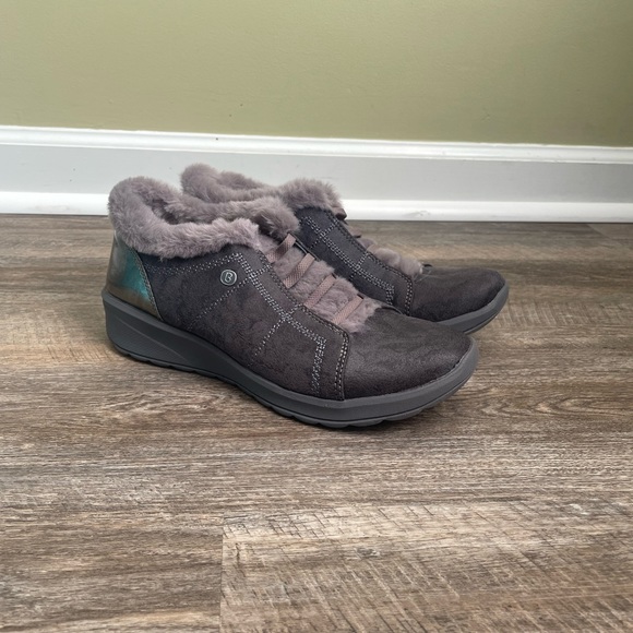 Bzees | Shoes | Bzees Slip On Golden Booties 85 | Poshmark